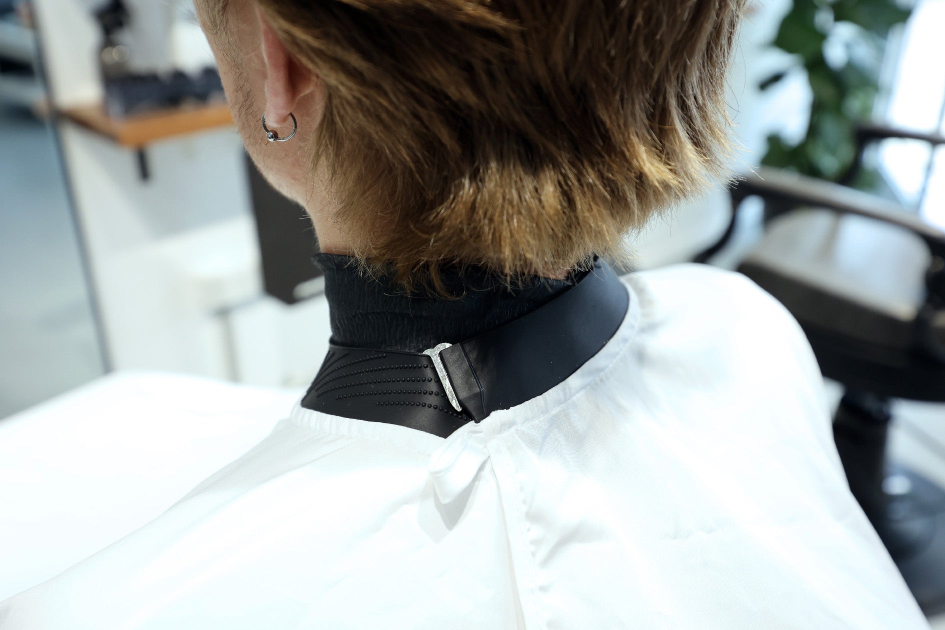 Standard Issue Silicone Neck Barber Cape – Ultimate Barber Supply